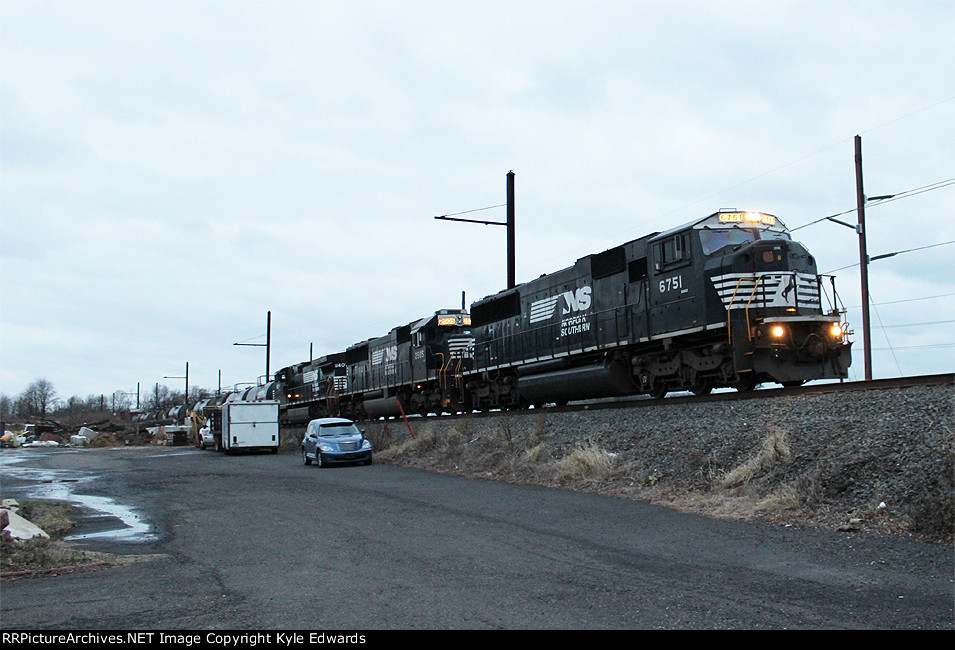 NS SD60I #6751 on 14G
